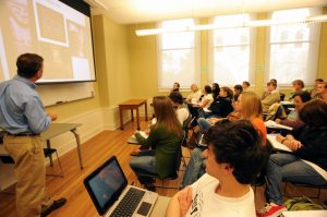 UC Essay Prompt 4: Educational Experiences | Essay Hell